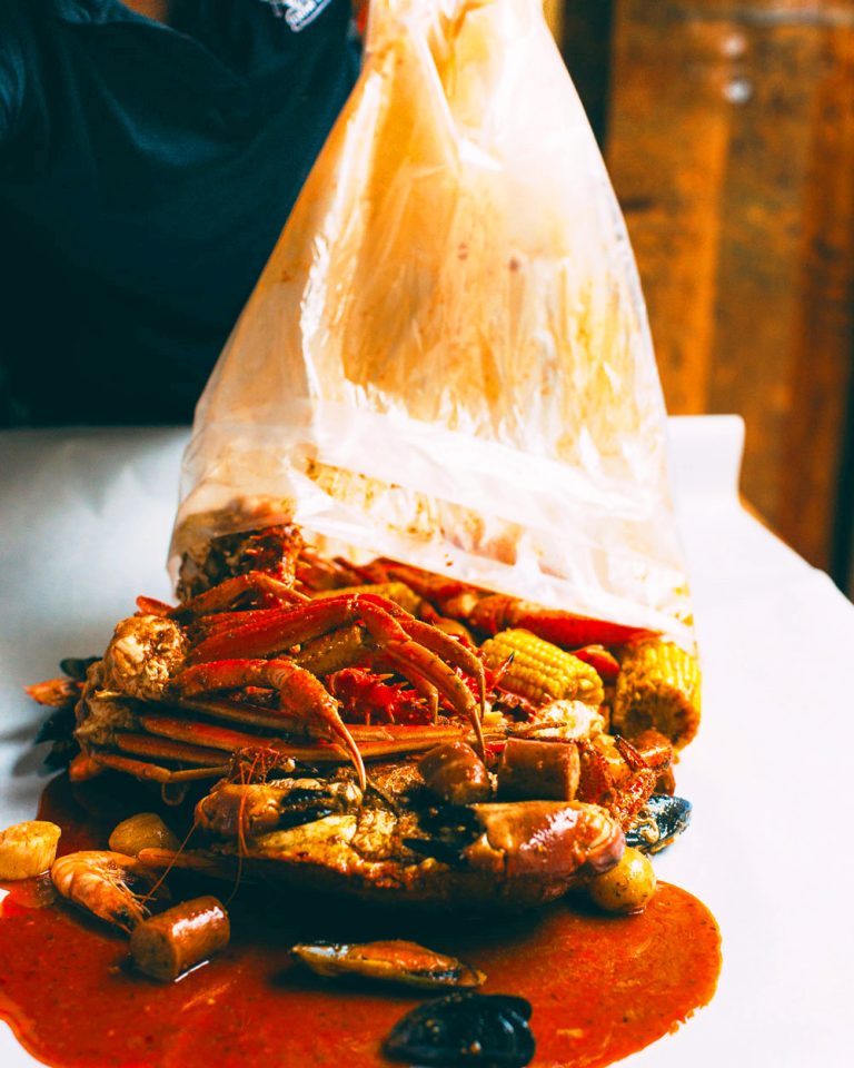 Seafood Boil Restaurants In London | Angry Crab Shack